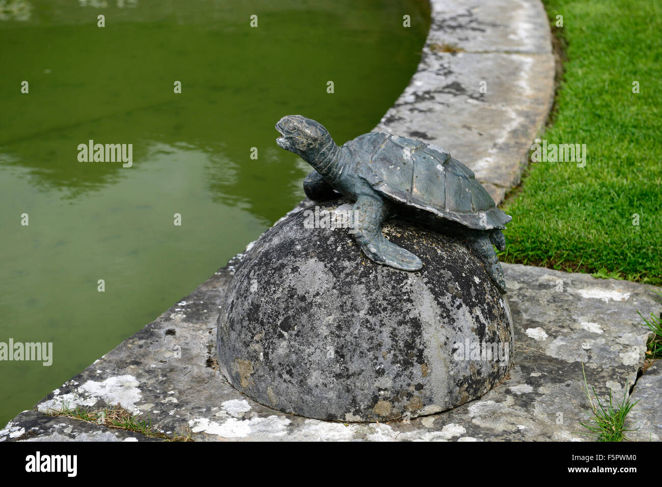 Turtle waterfall Sunken round oval Heywood Gardens garden formal ...