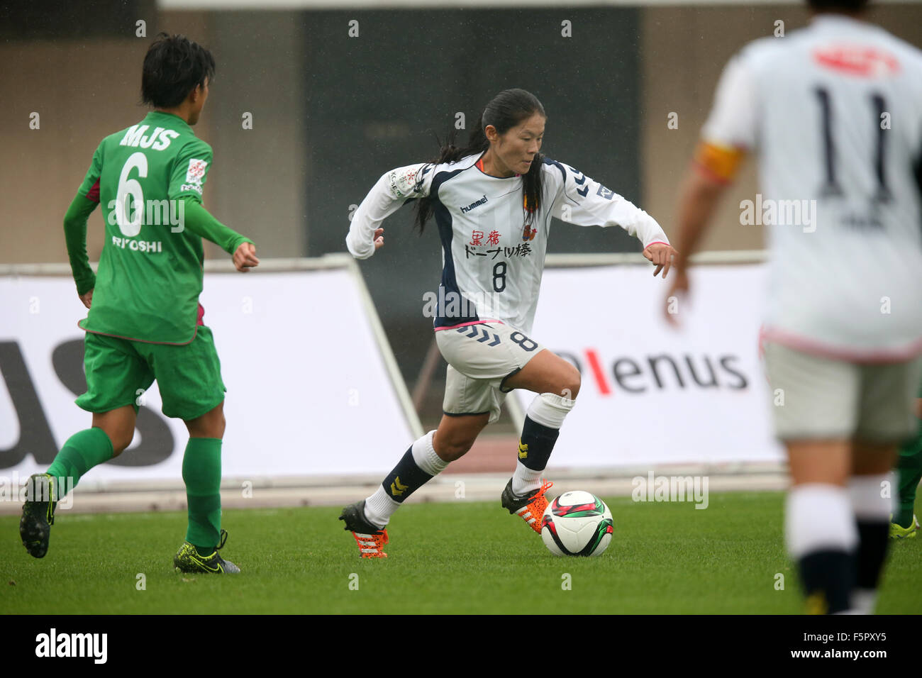 Shonan BMW Stadium Hiratsuka, Kanagawa, Japan. 8th Nov, 2015. Homare ...