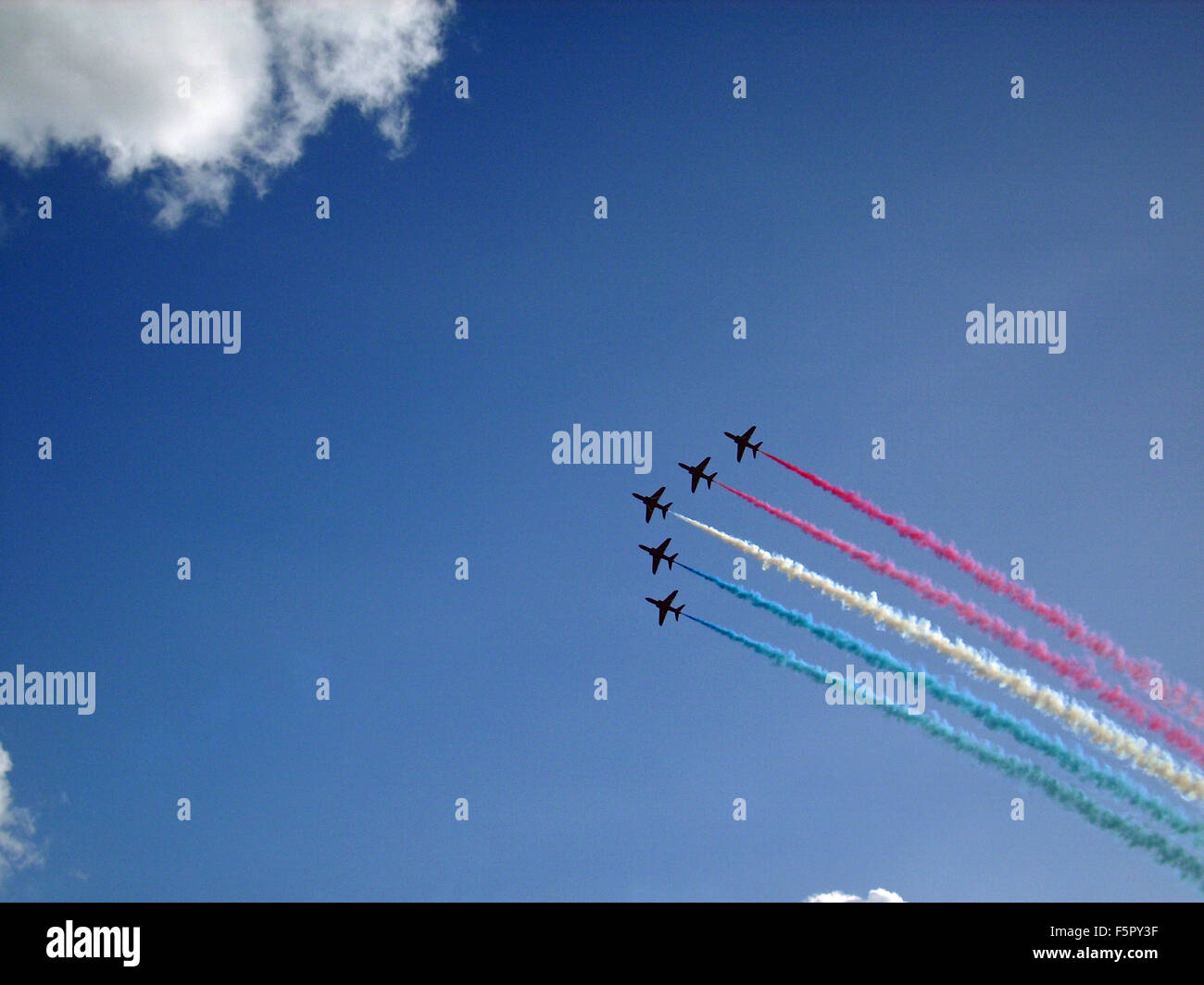 RAF Red Arrows display team in flight Stock Photo - Alamy
