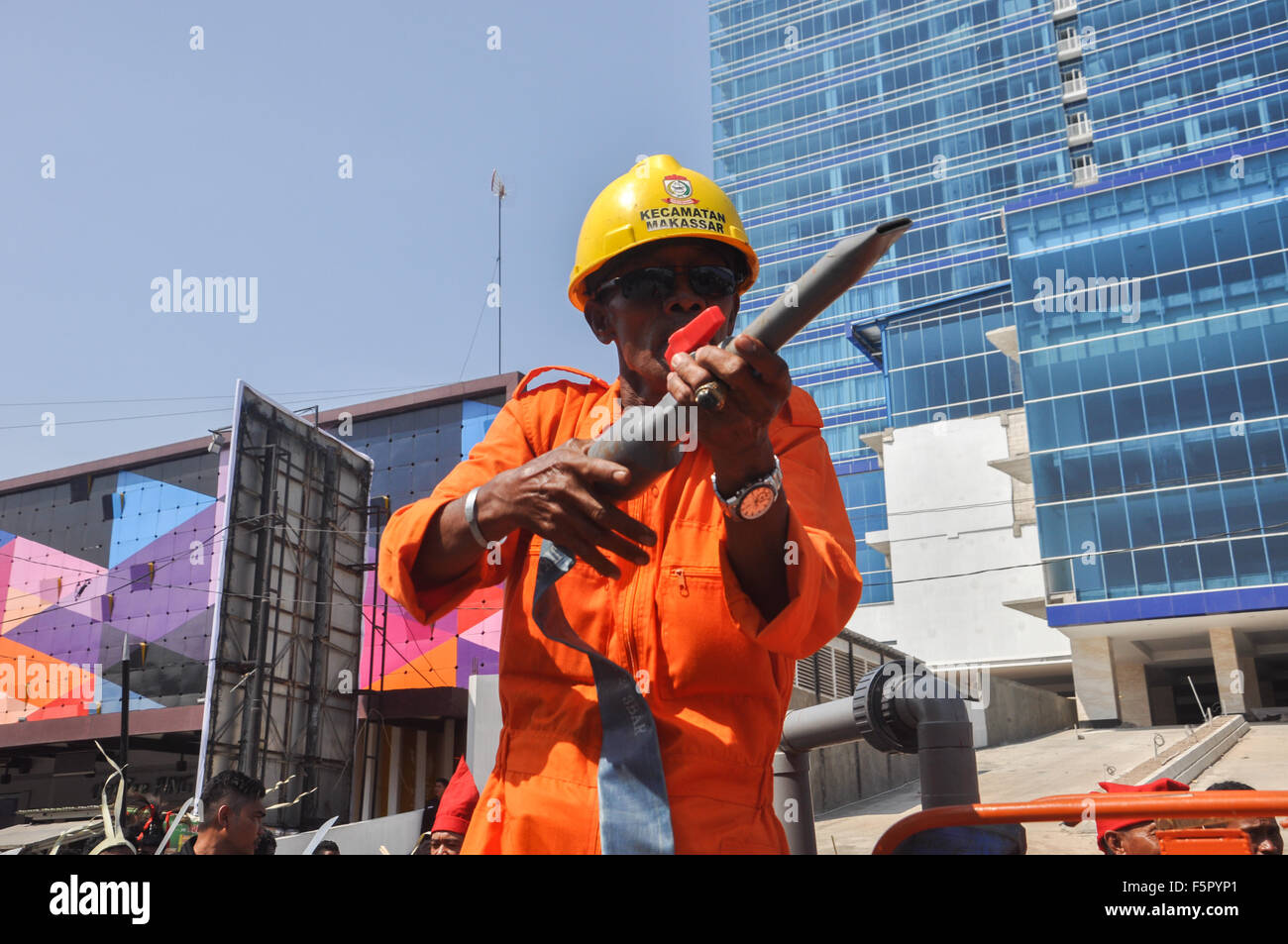 Indonesian firefighter hi-res stock photography and images - Alamy
