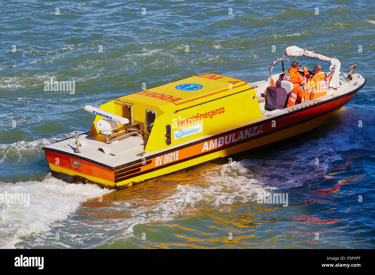 Venice ambulance hi-res stock photography and images - Alamy
