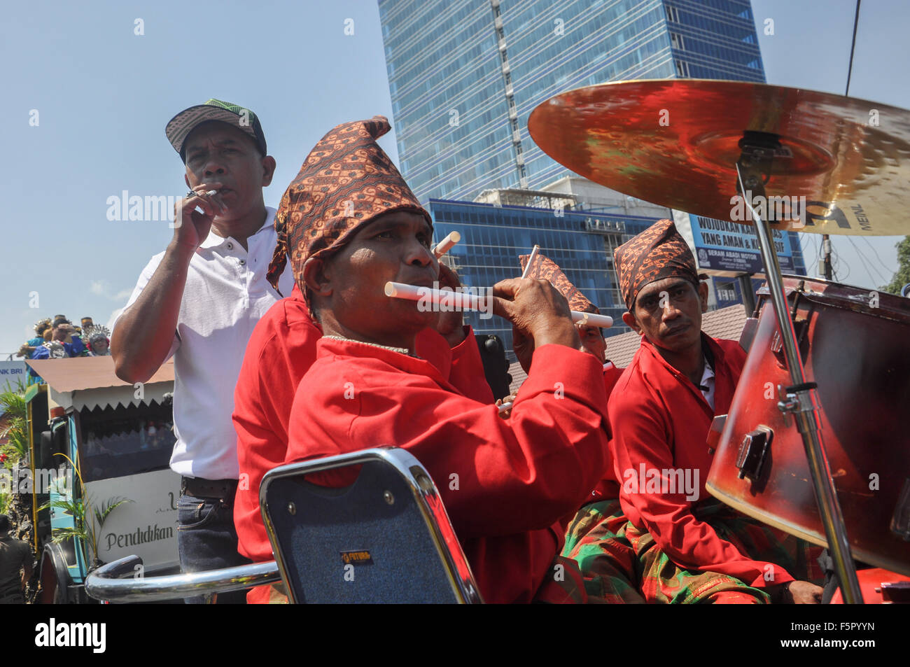 Makassar, Indonesia. 08th Nov, 2015. A man plays pipe at Makassar ...