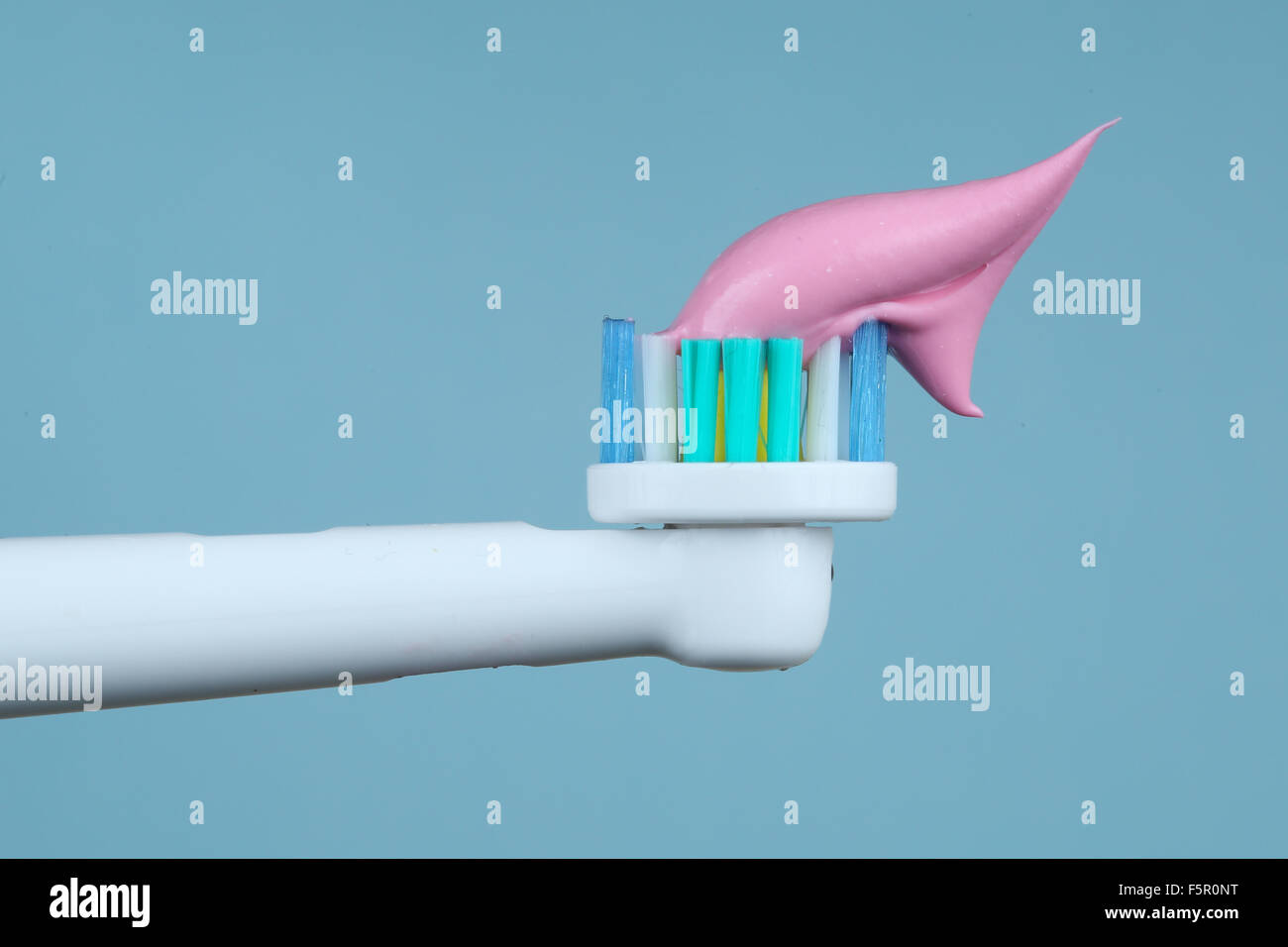 Kids toothpaste hi-res stock photography and images - Alamy