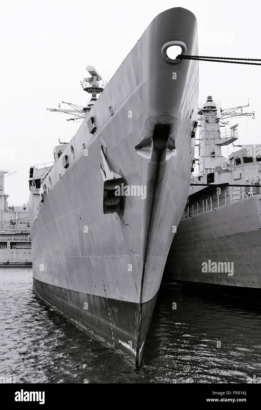 Type 22 Frigate High Resolution Stock Photography and Images - Alamy