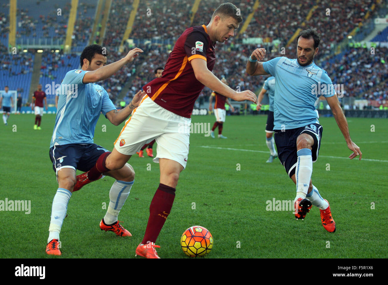 Rome, Italy. 8th November, 2015. Rome, Olympic stadium italian league ...