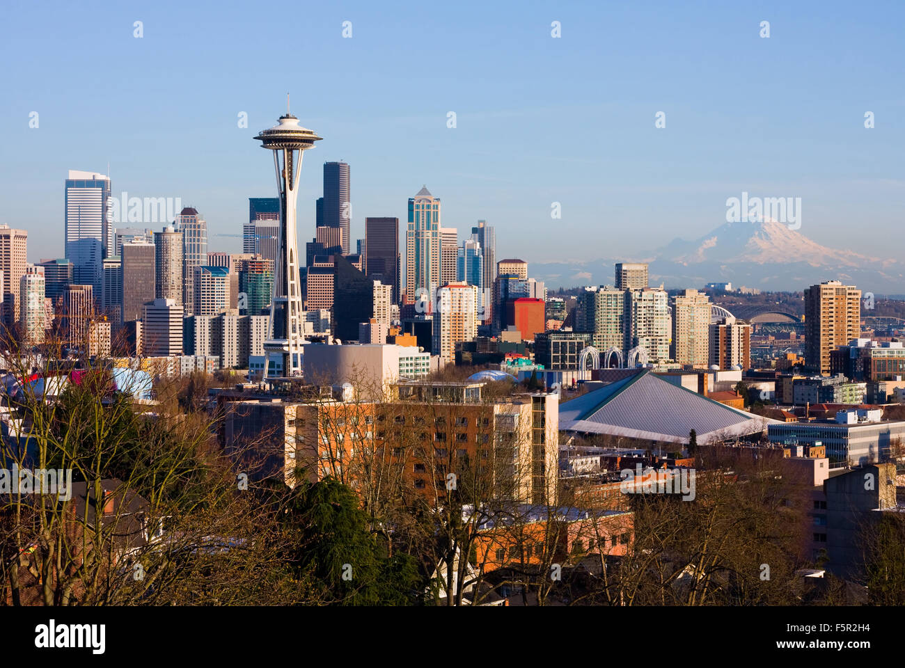 Seattle downtown streets hi-res stock photography and images - Alamy
