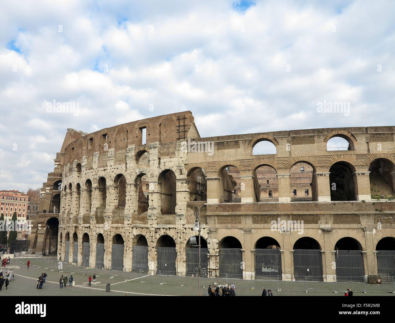 Colosseum structure and architecture hi-res stock photography and ...