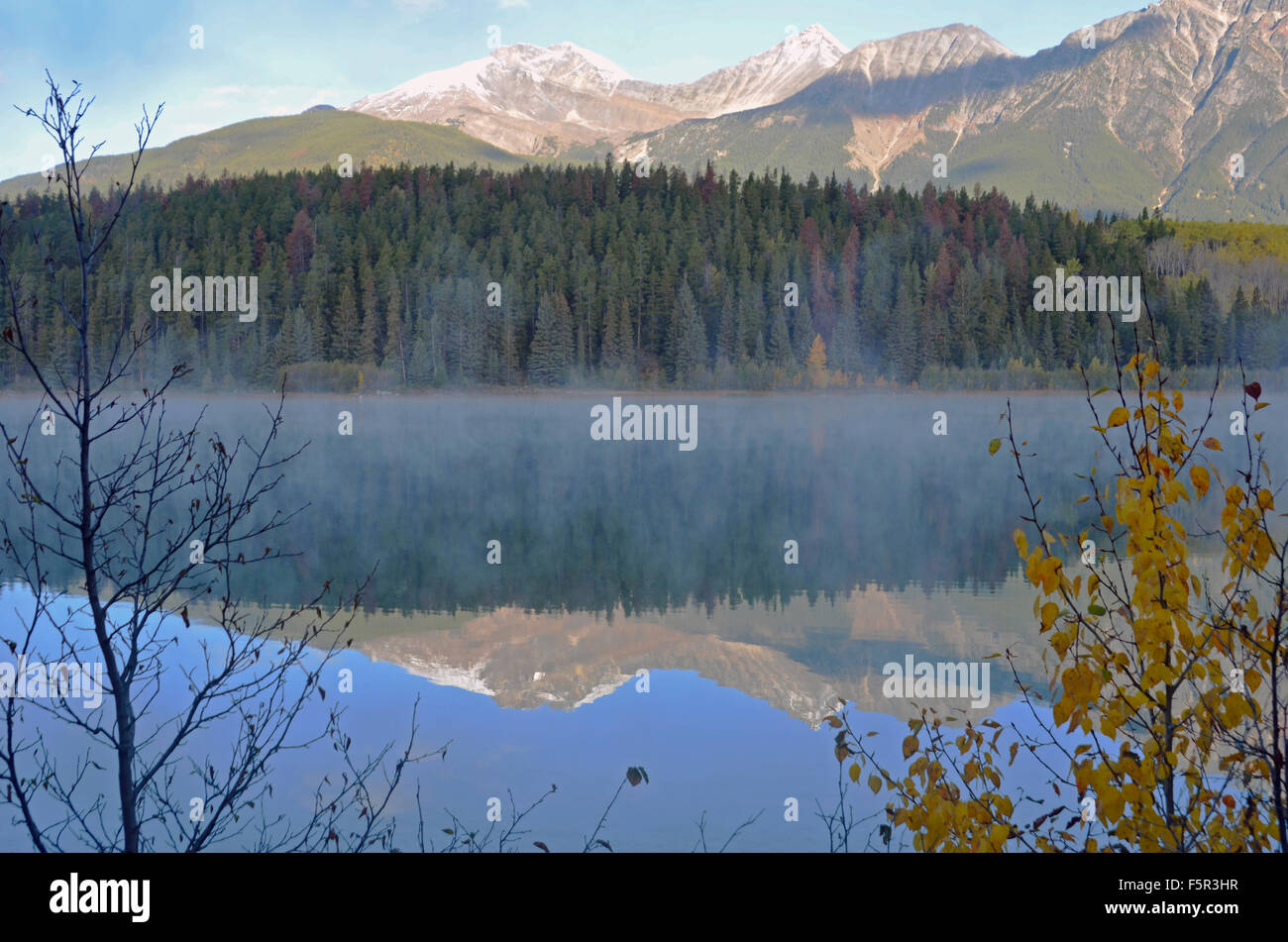 Reflections pyramid mountain hi-res stock photography and images - Alamy