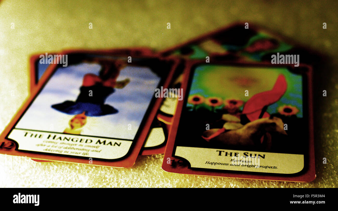 tarot cards,tarot the fool,the sun.,five,psychic,fortune teller,gypsy ...