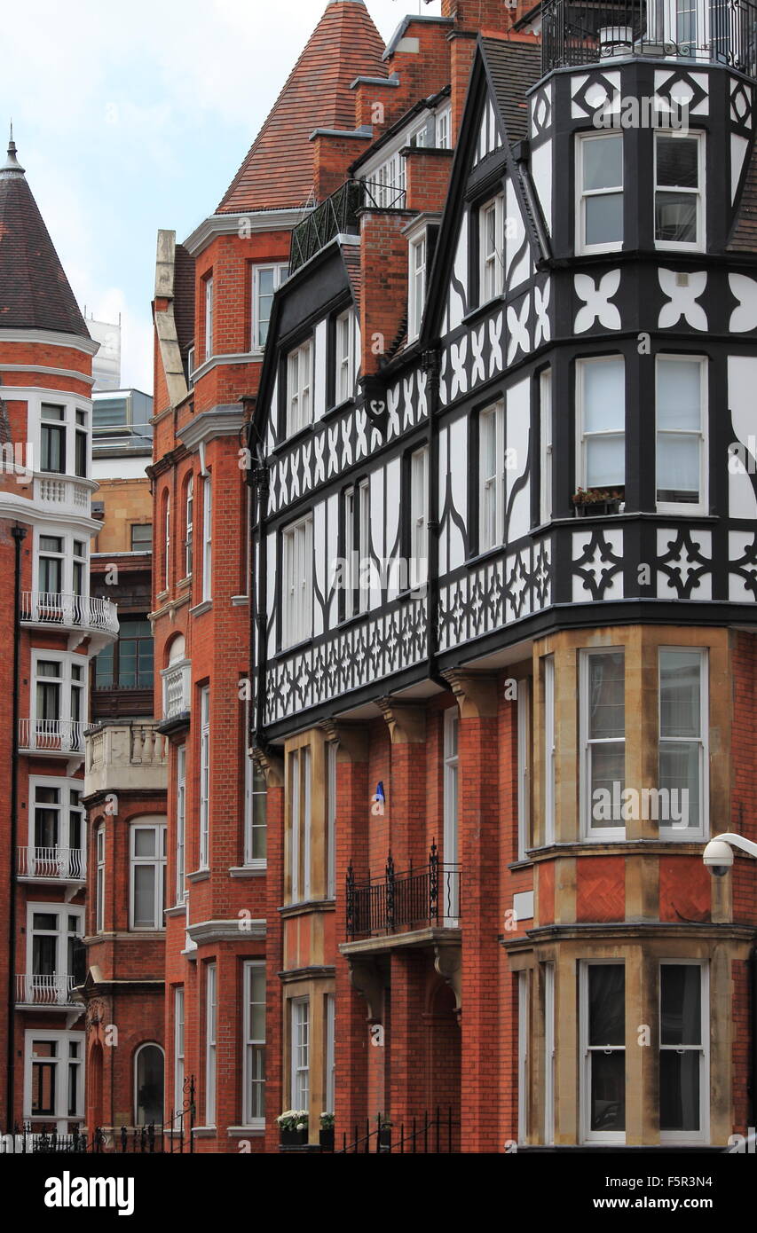 British red brick building hi-res stock photography and images - Alamy