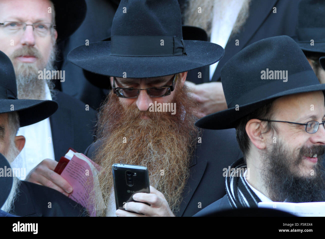 New York, New York, USA. 7th Nov, 2015. Rabbis are seen among a sea of ...