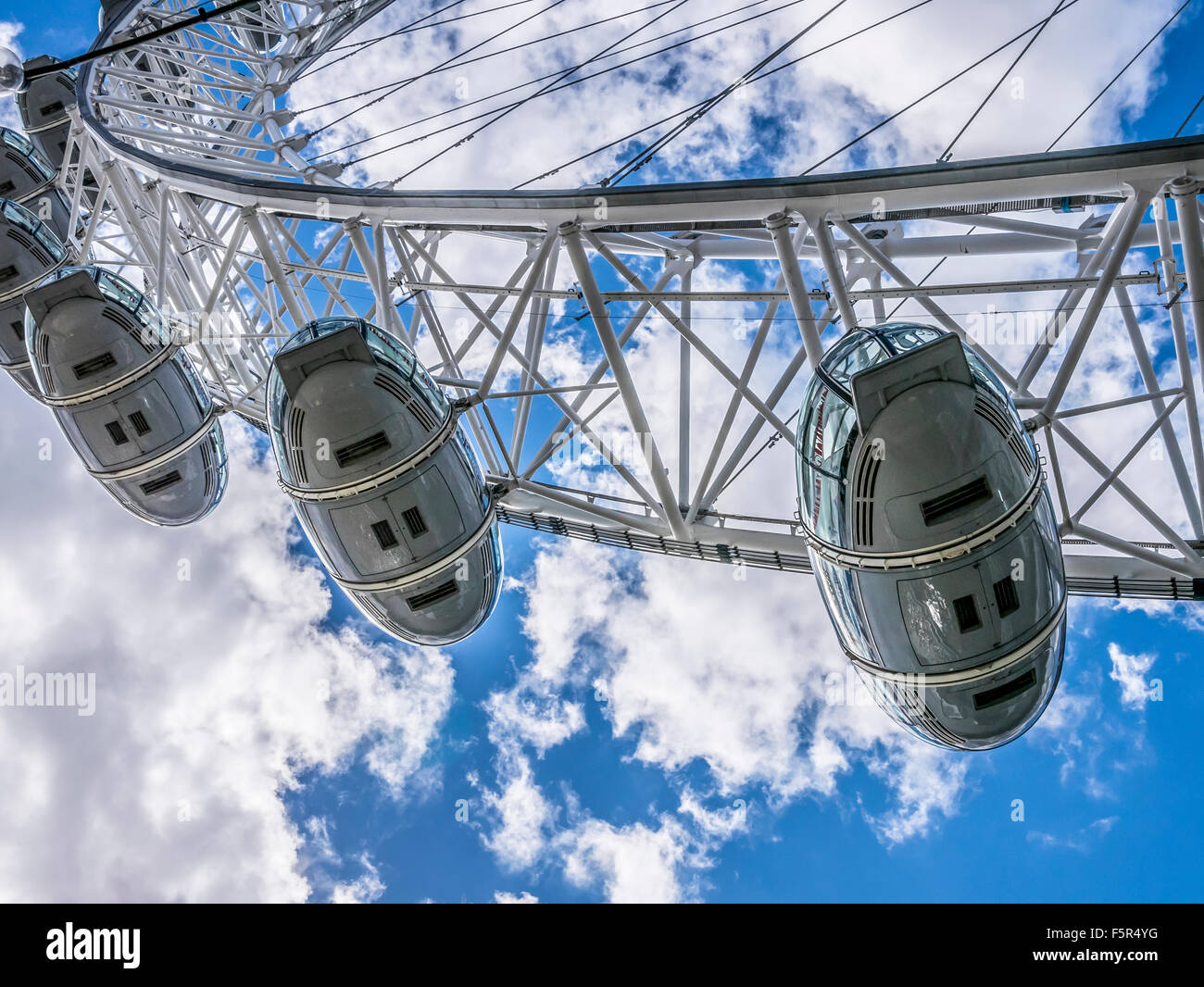 30 minutes to rotate hi-res stock photography and images - Alamy