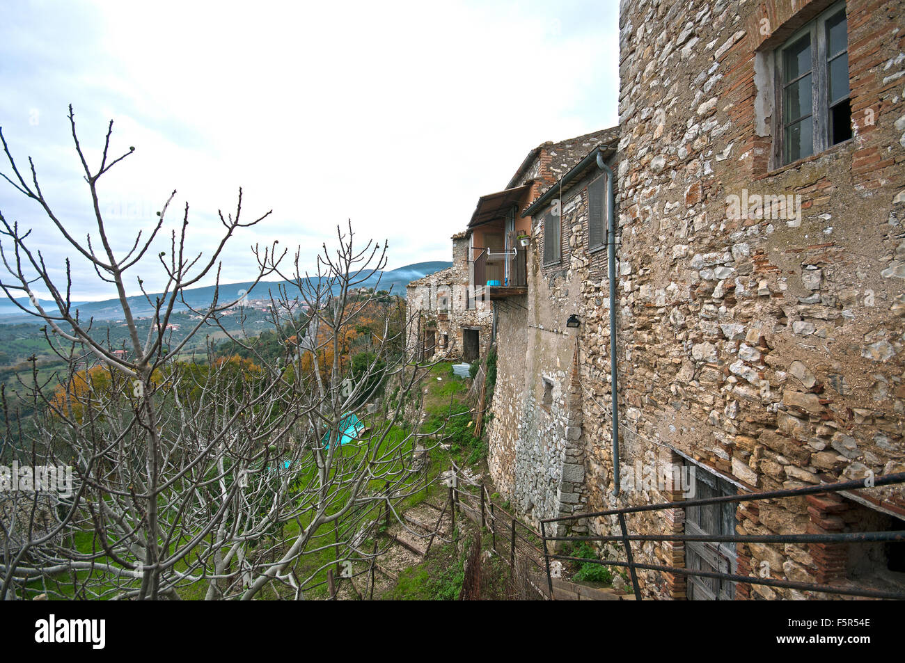 Montecchio village hi-res stock photography and images - Alamy