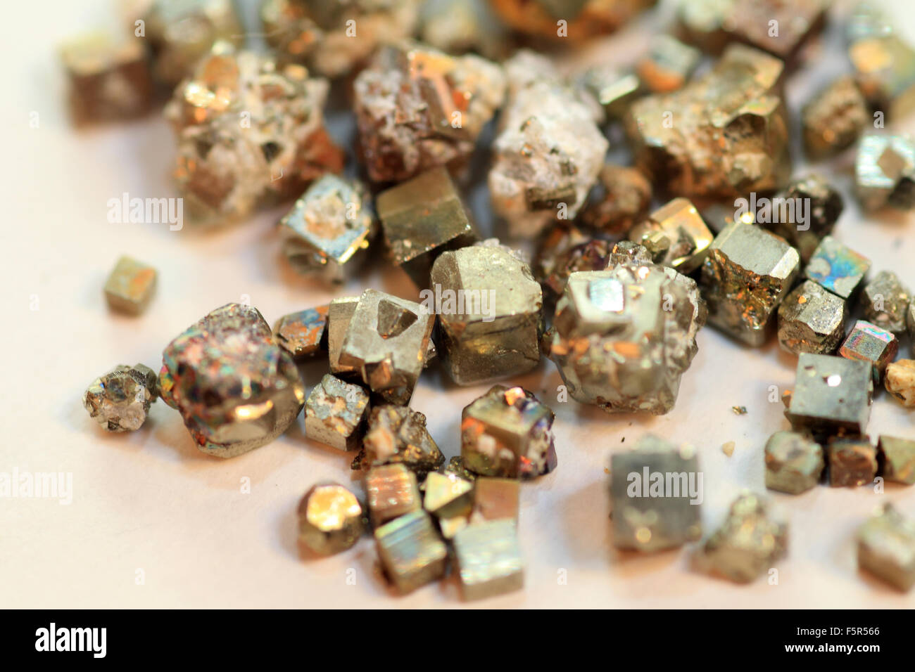 White pyrite hi-res stock photography and images - Alamy