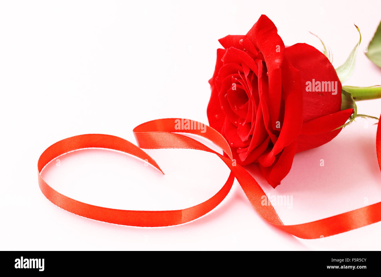 Hearts With Arrows And Ribbons And Roses