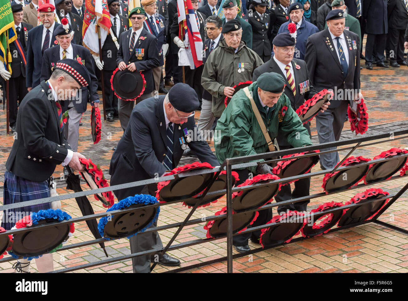 Laying of the wreaths hi-res stock photography and images - Alamy
