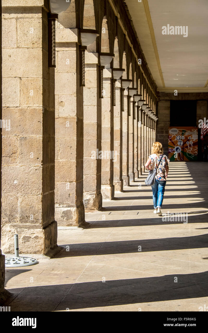 Columns and arcade hi-res stock photography and images - Alamy