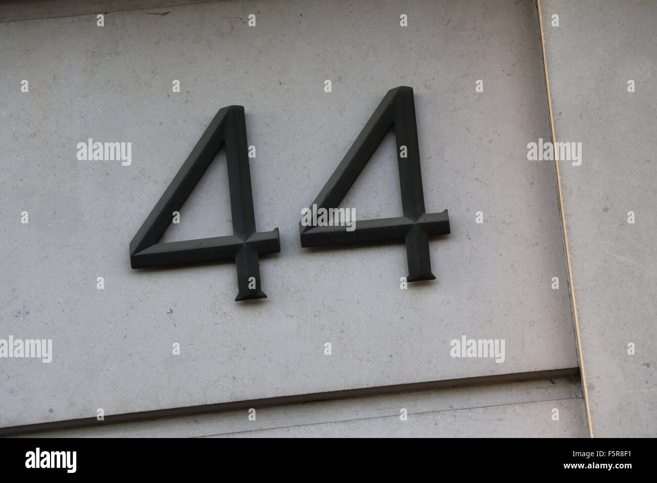 House number 44 in the city of Paris Stock Photo - Alamy