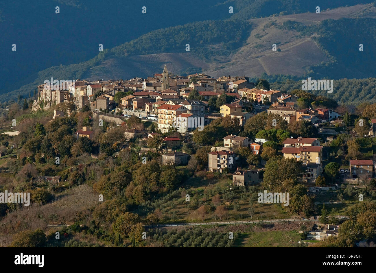 Civitella del Lago, small village near Corbara Lake, Baschi, Umbria ...