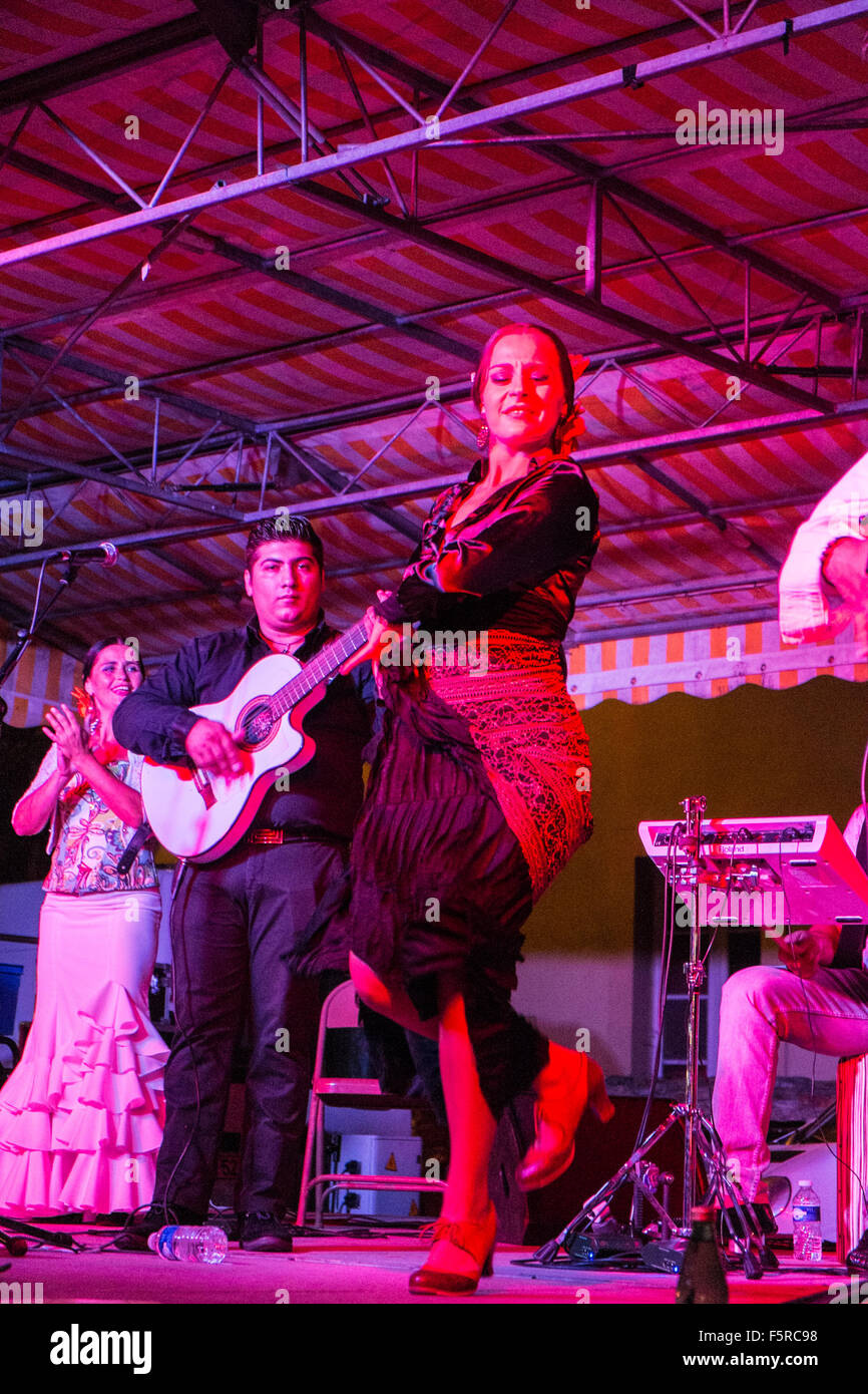 Flamenco dance guitar hi-res stock photography and images - Alamy