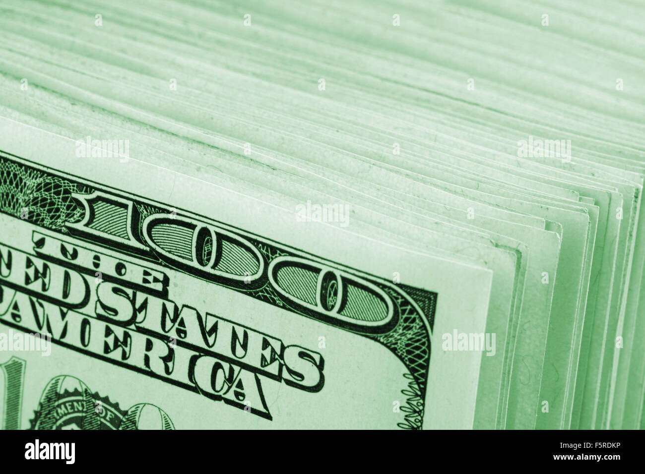 Pile of $100 bills hi-res stock photography and images - Alamy