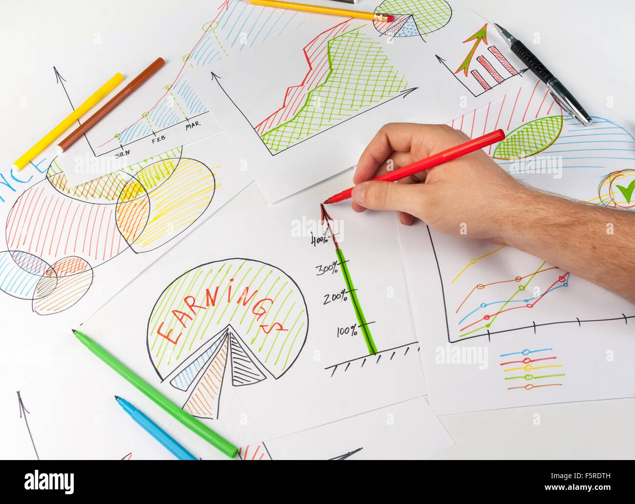 Diagrams hi-res stock photography and images - Alamy