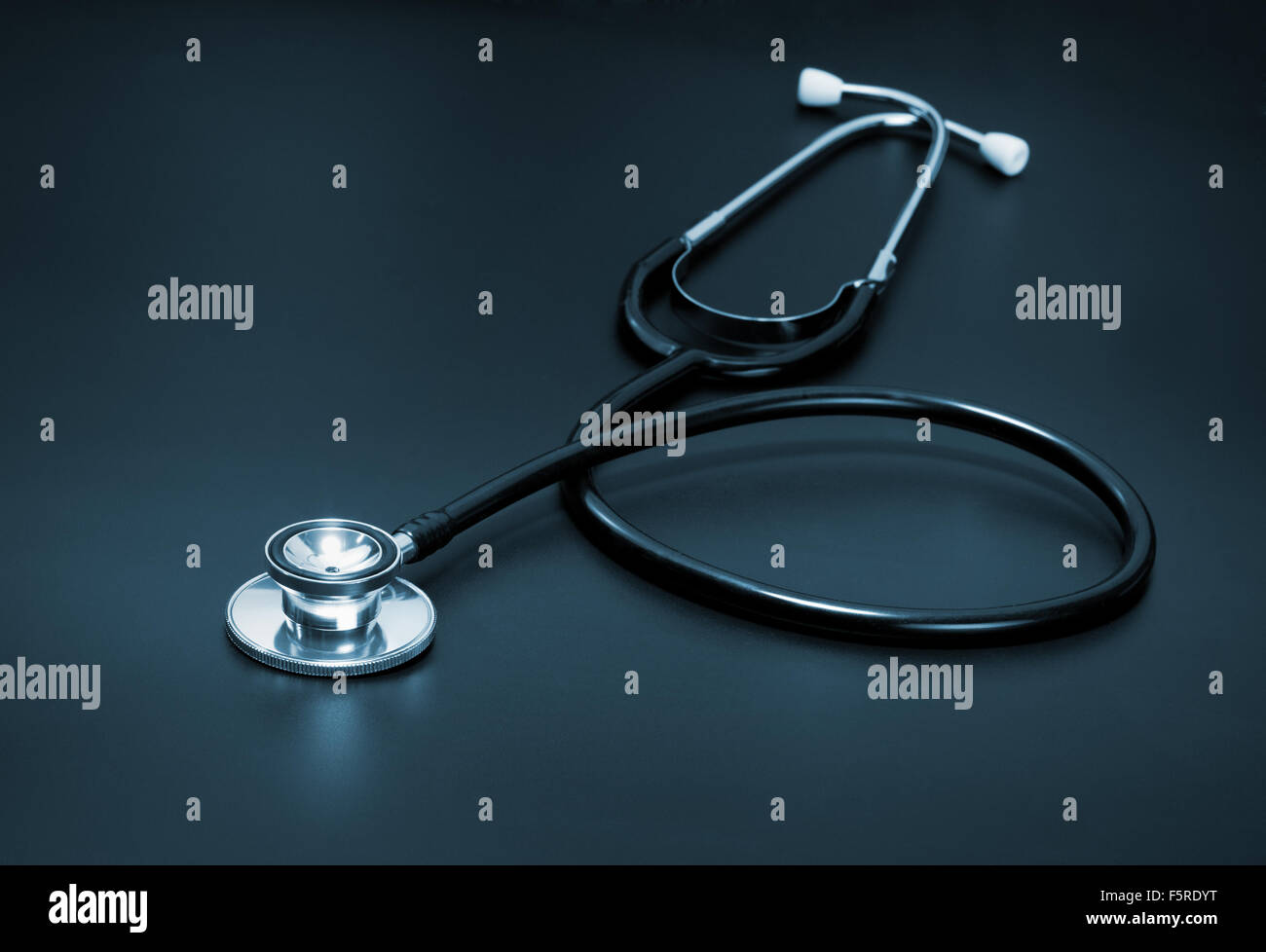Closeup of medical stethoscope. Toned in blue Stock Photo - Alamy