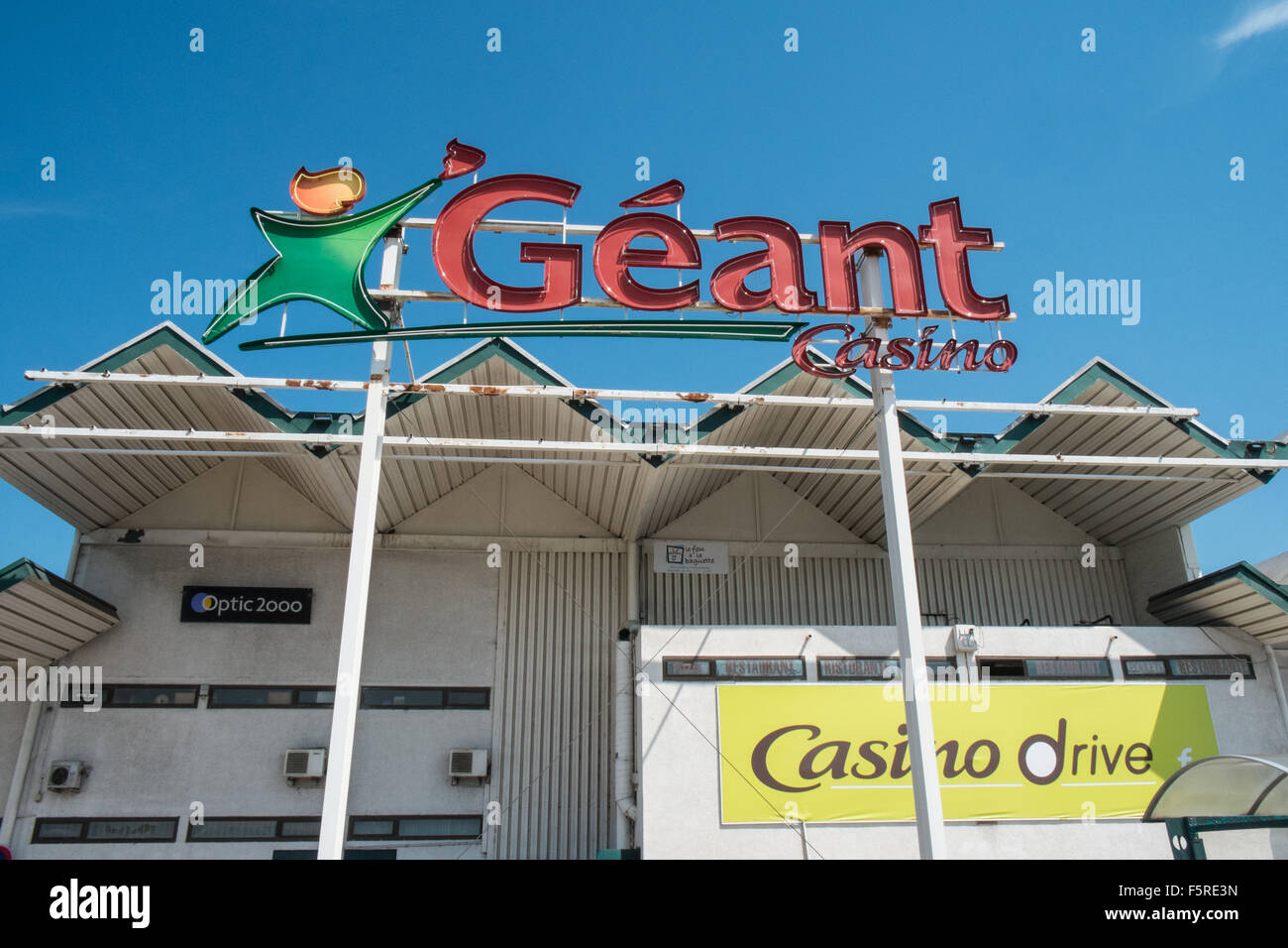Geant casino hi-res stock photography and images - Alamy