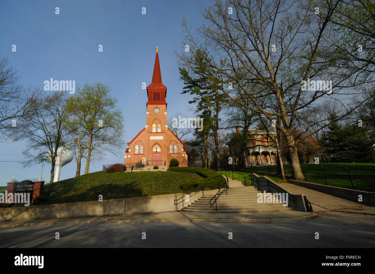 Catholic church edinburgh indiana hi-res stock photography and images ...