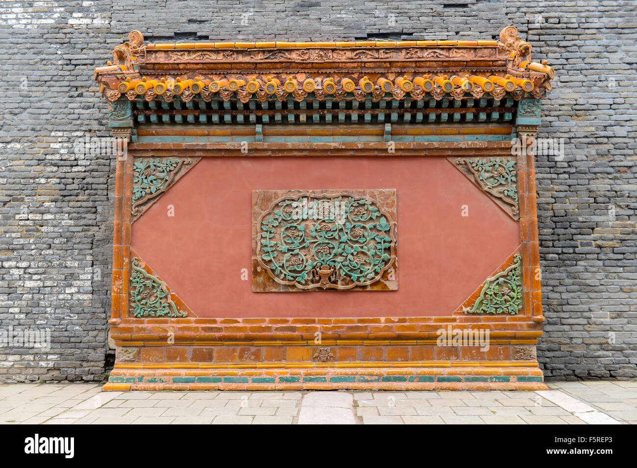 Chinese roof patterns hi-res stock photography and images - Alamy