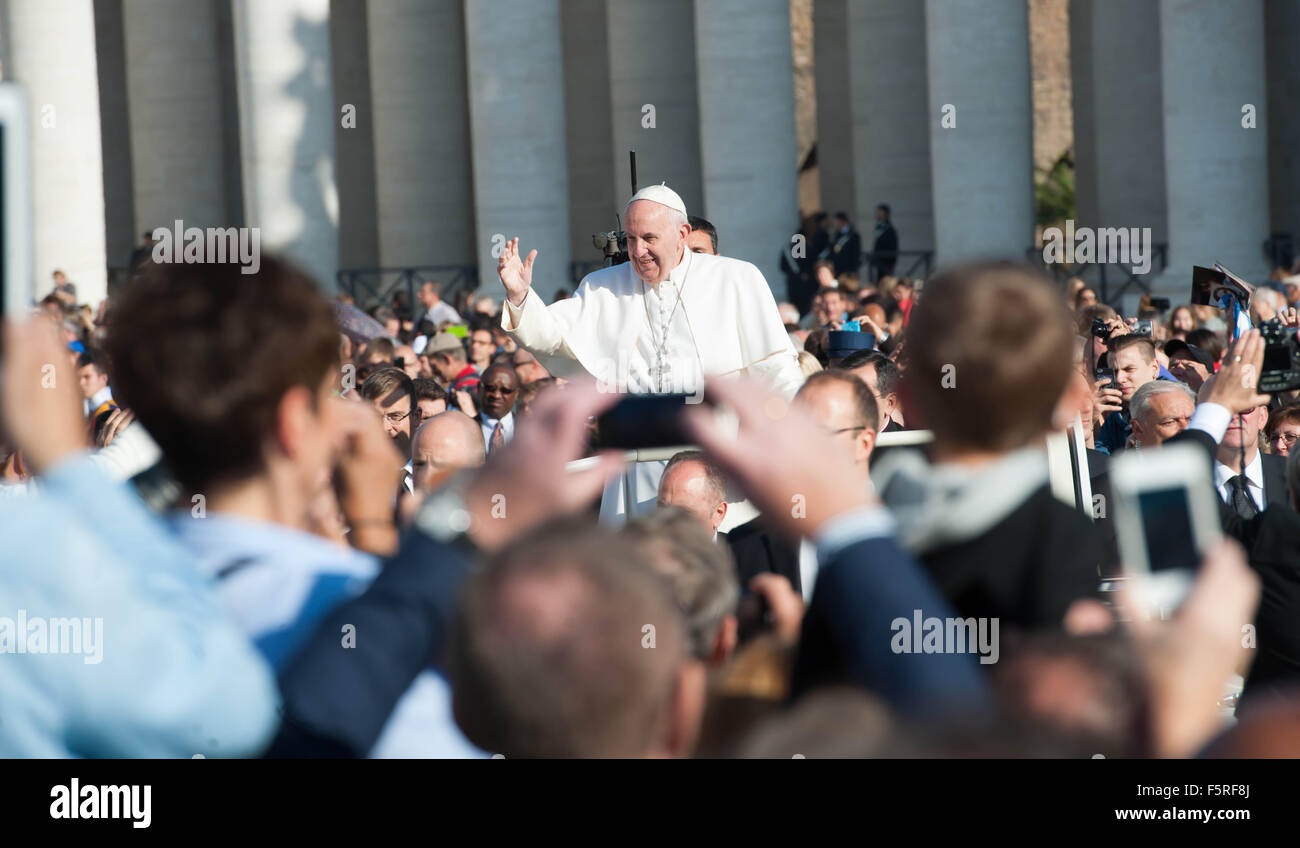 General Audience with Pope Francis Stock Photo - Alamy