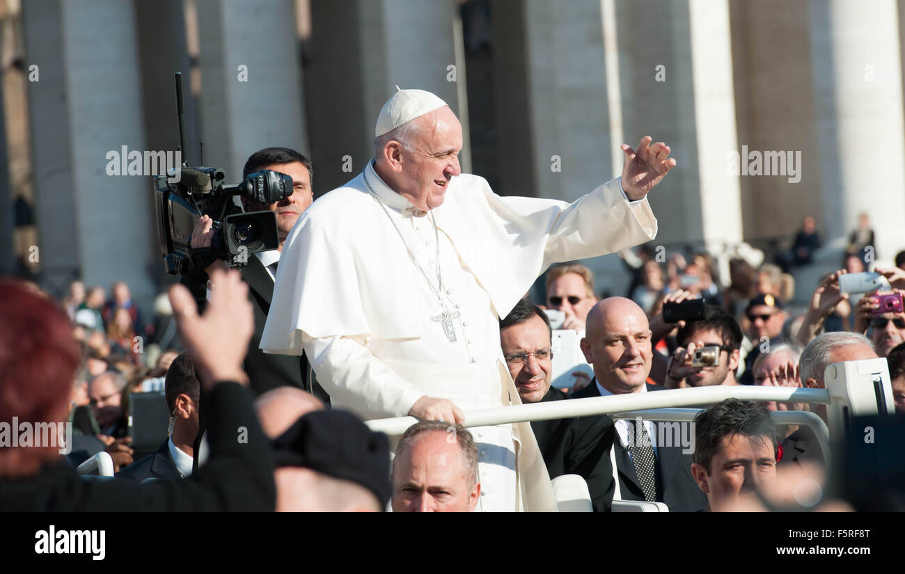 General Audience with Pope Francis Stock Photo - Alamy