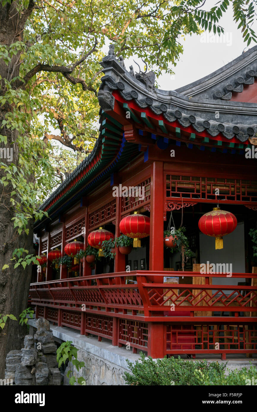 Chines style house conner with red lanterns Stock Photo - Alamy