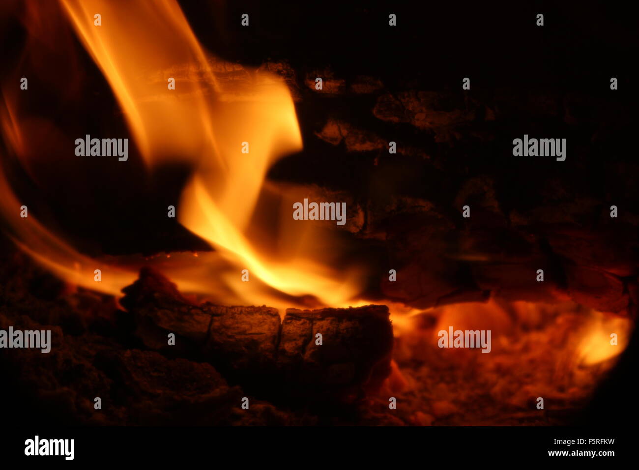 Close up burning wood hi-res stock photography and images - Alamy