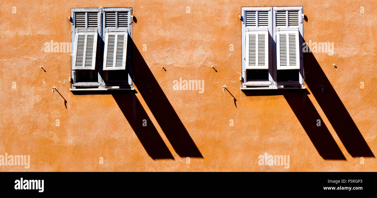Shuttered windows hi-res stock photography and images - Alamy