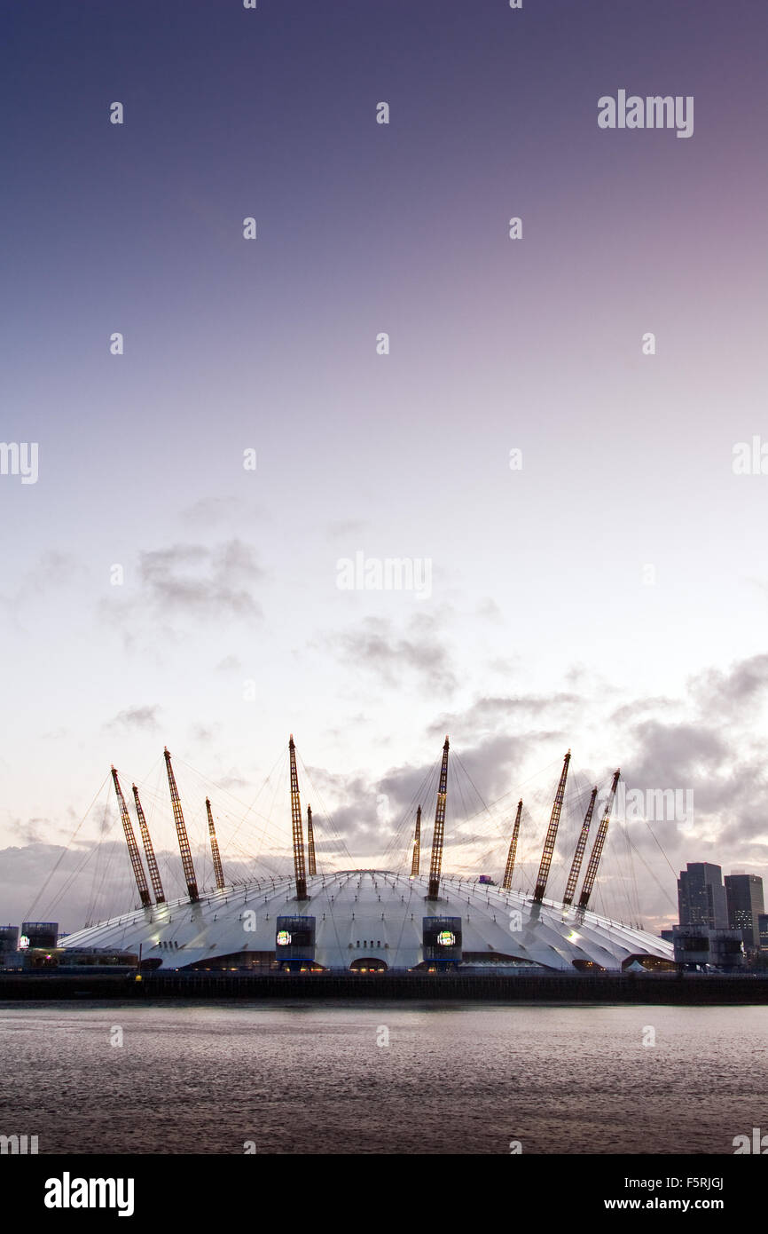 O2 arena exterior hi-res stock photography and images - Alamy