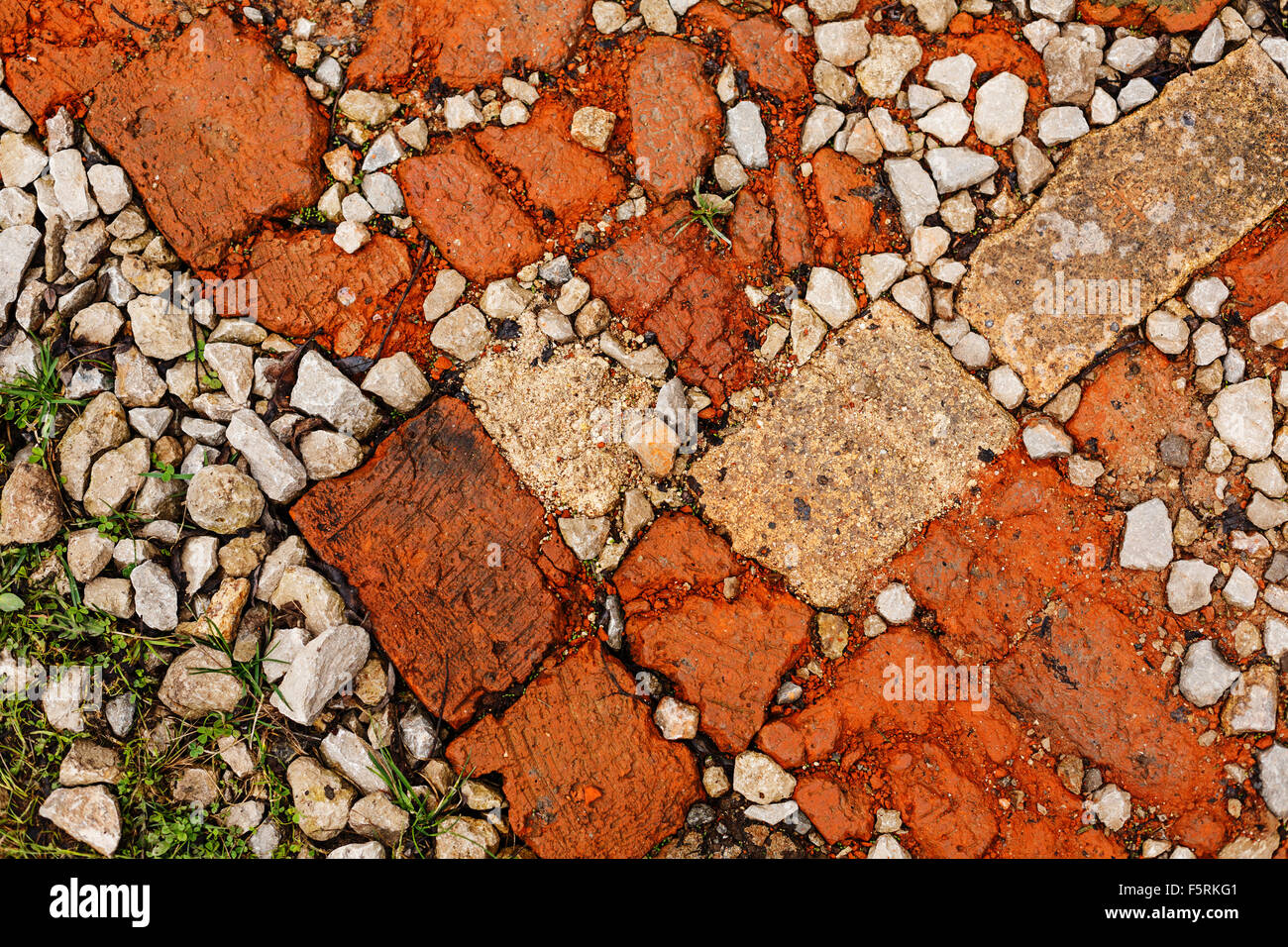 Building rubble and brick red. Background. Texture the stones. Beauty ...