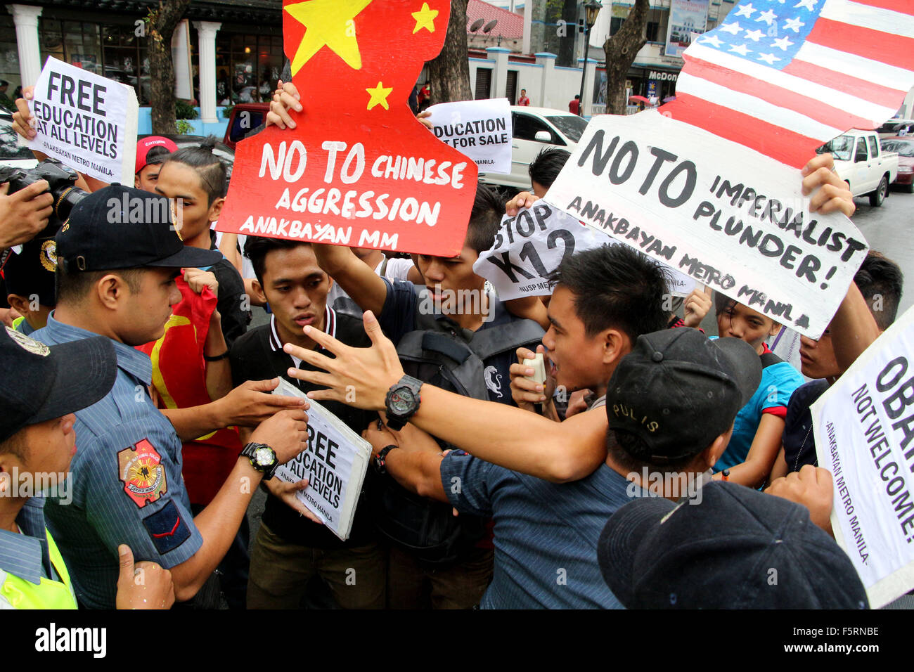 Manila, Philippines. 09th Nov, 2015. The youth group "Anakbayan Metro ...