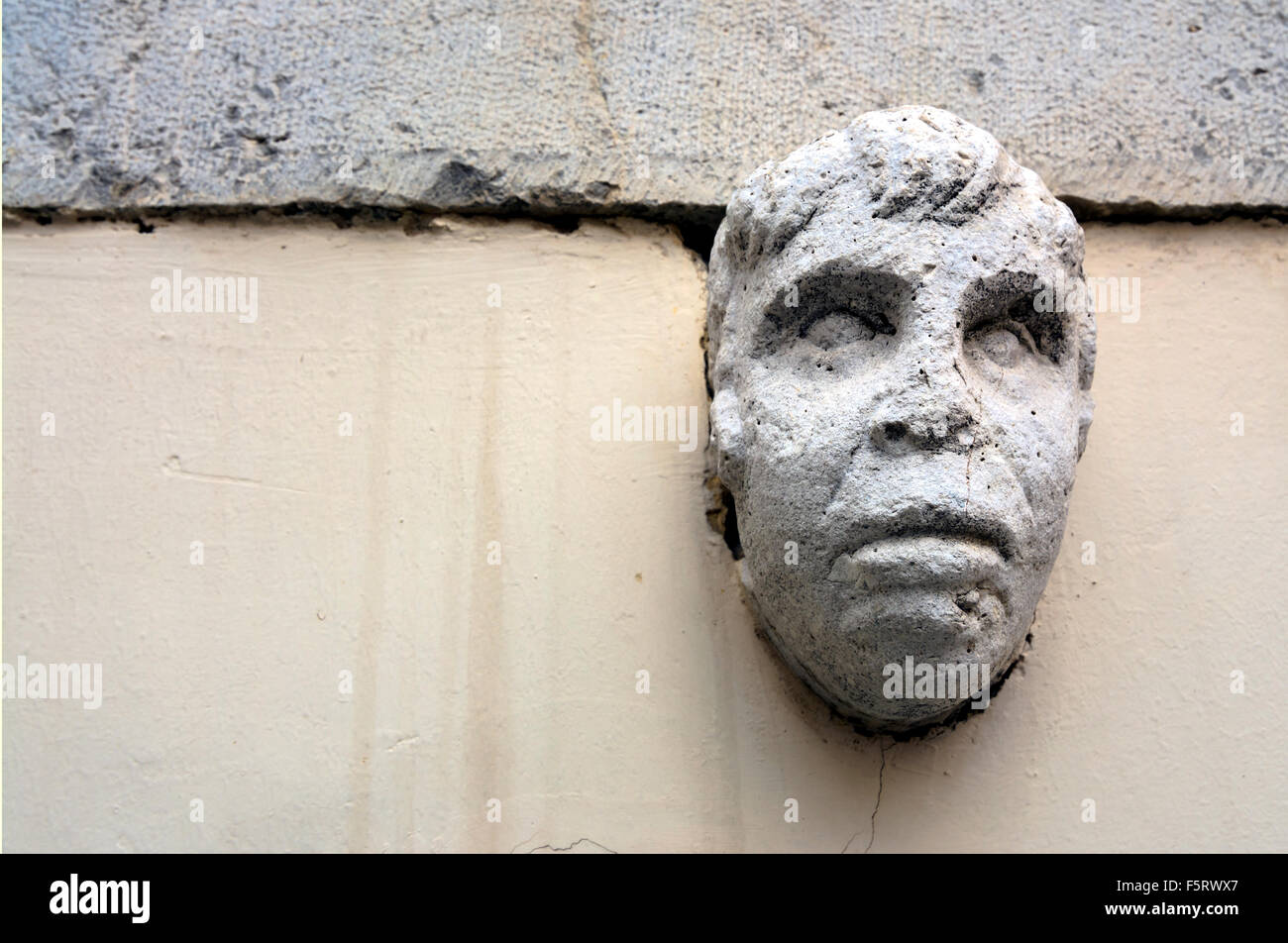 Head decoration hi-res stock photography and images - Alamy