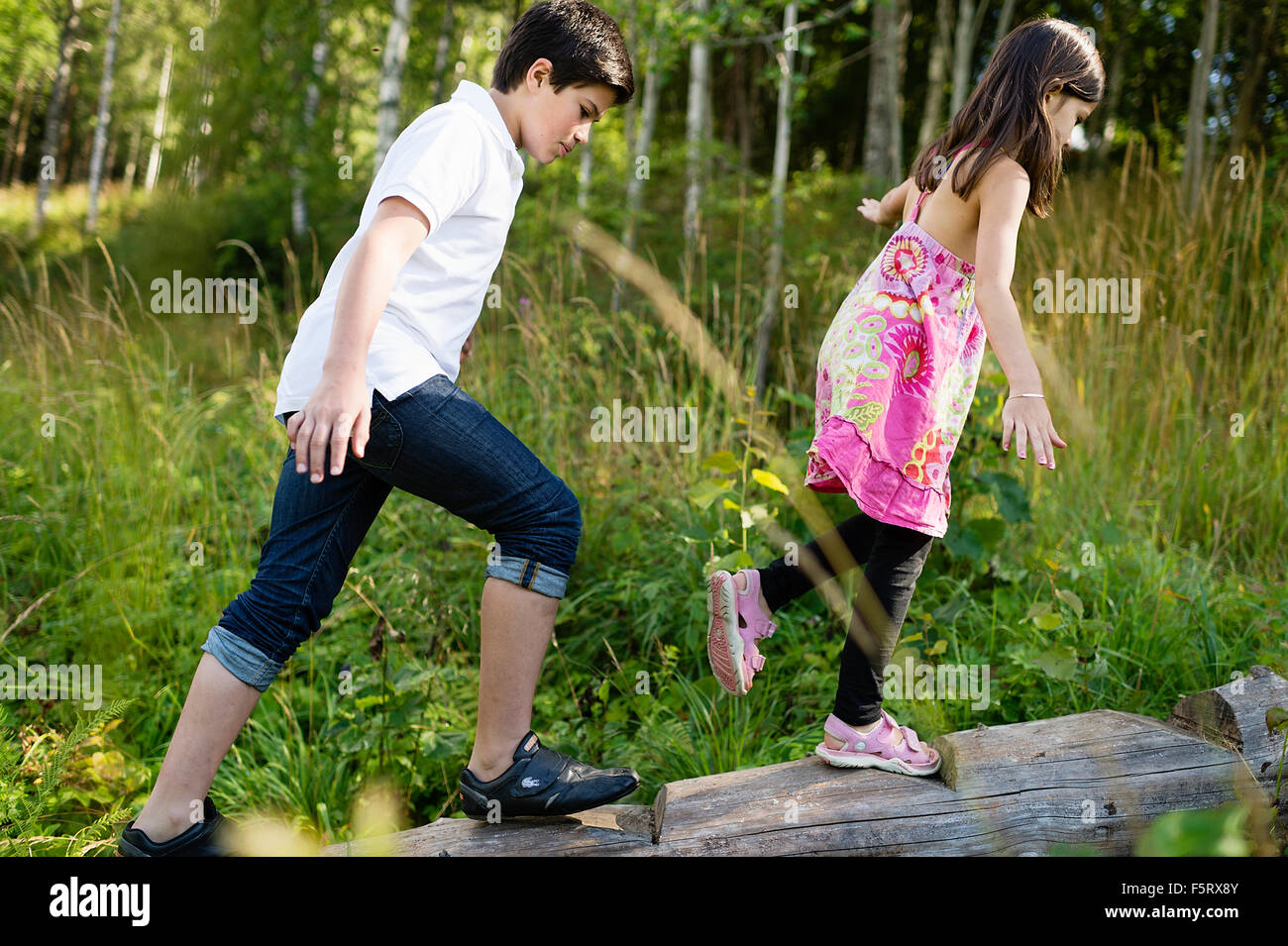 6 year old girl with 11 year old boy hi-res stock photography and ...