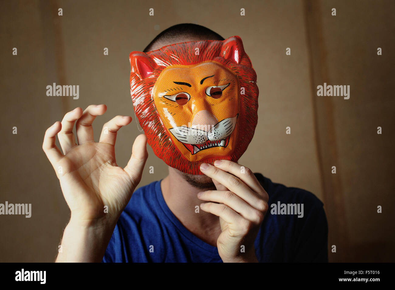 Man lion head hi-res stock photography and images - Alamy