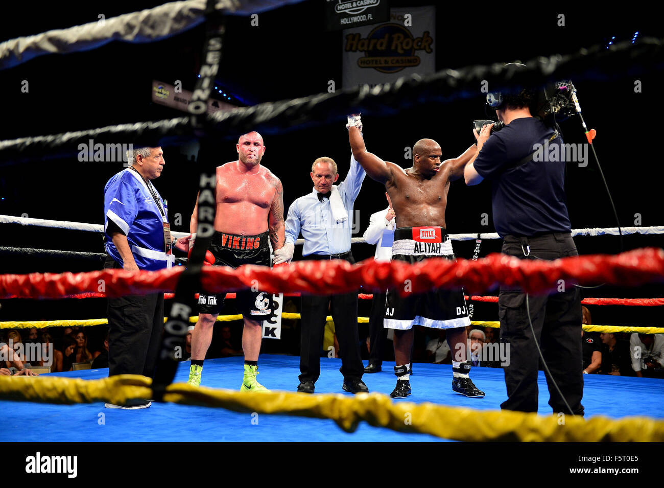 fight during the World Heavyweight Champions Fight Night at Hard Rock ...