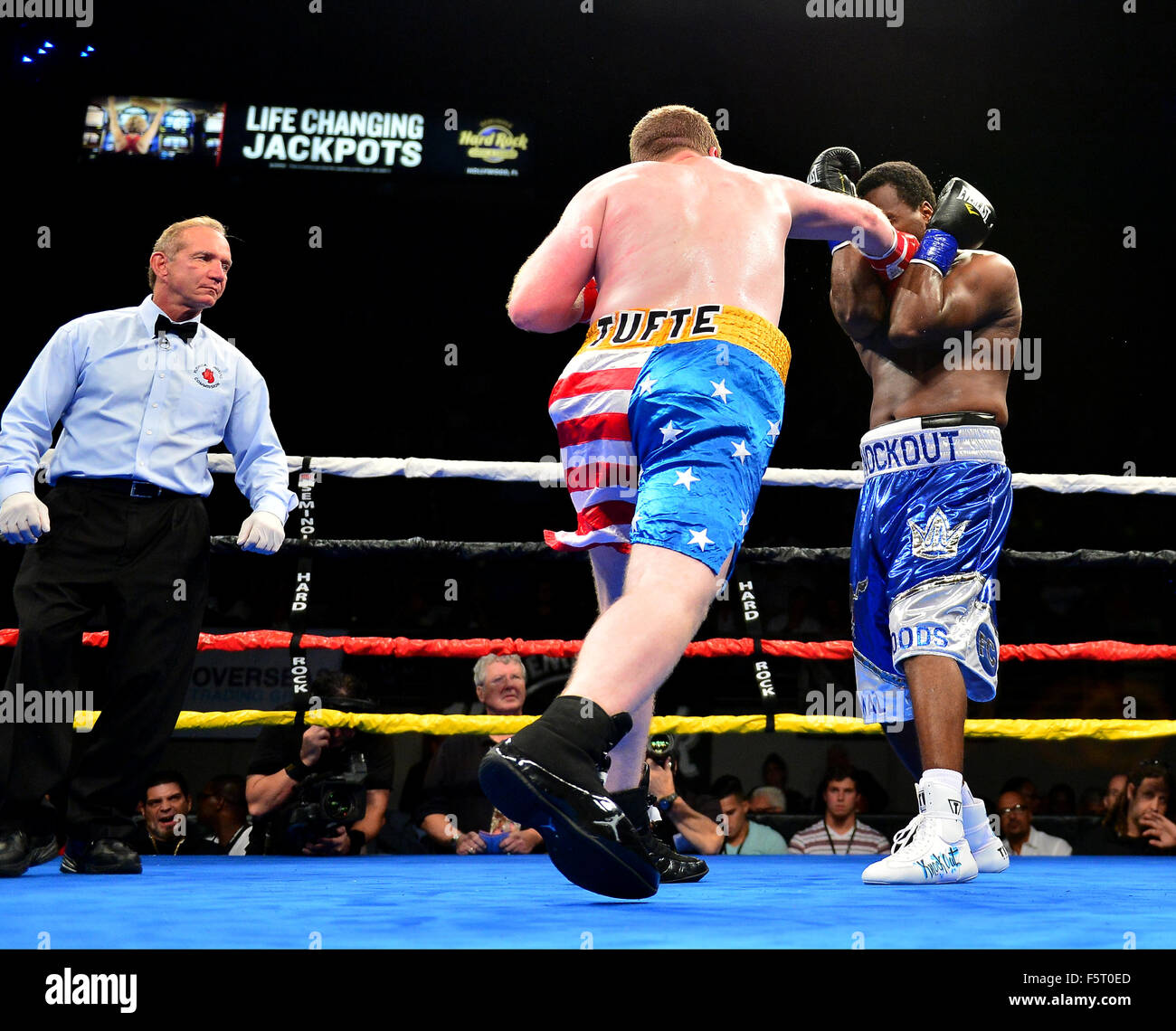 fight during the World Heavyweight Champions Fight Night at Hard Rock ...