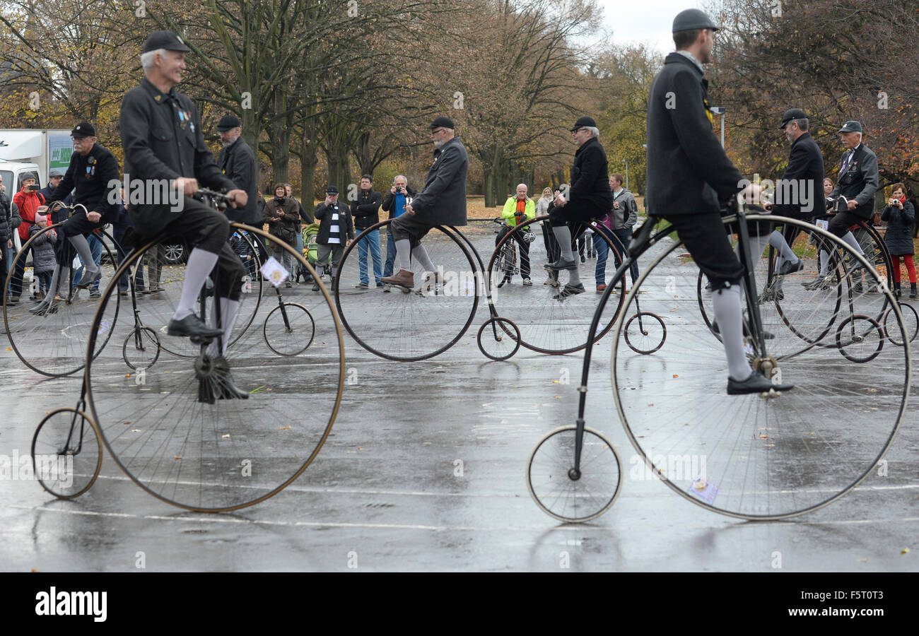 Prague, Czech Republic. 07th Nov, 2015. Velocipedists, men on historic ...