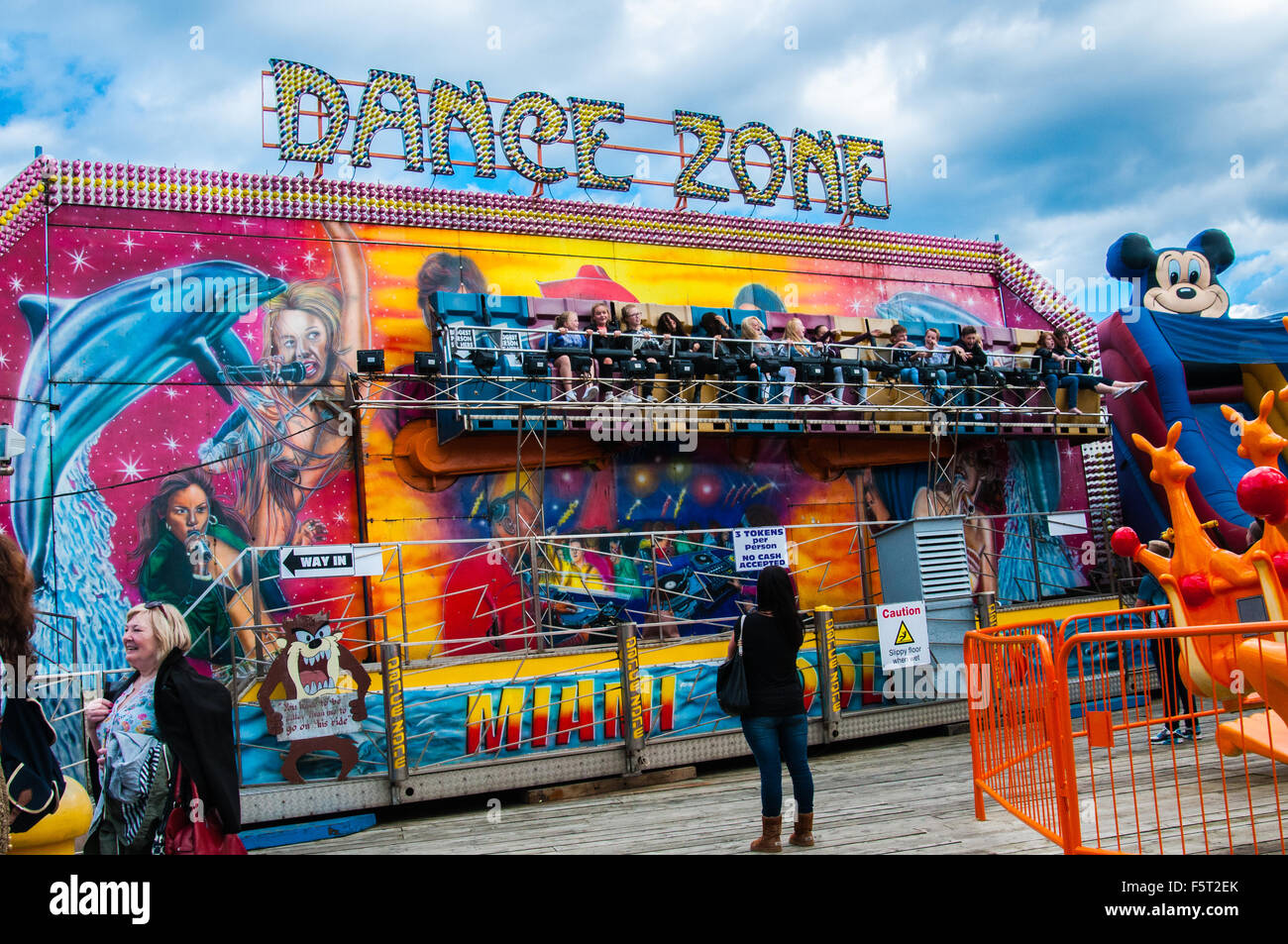 Funfair riding on the fast ride the Dance Zone Stock Photo - Alamy