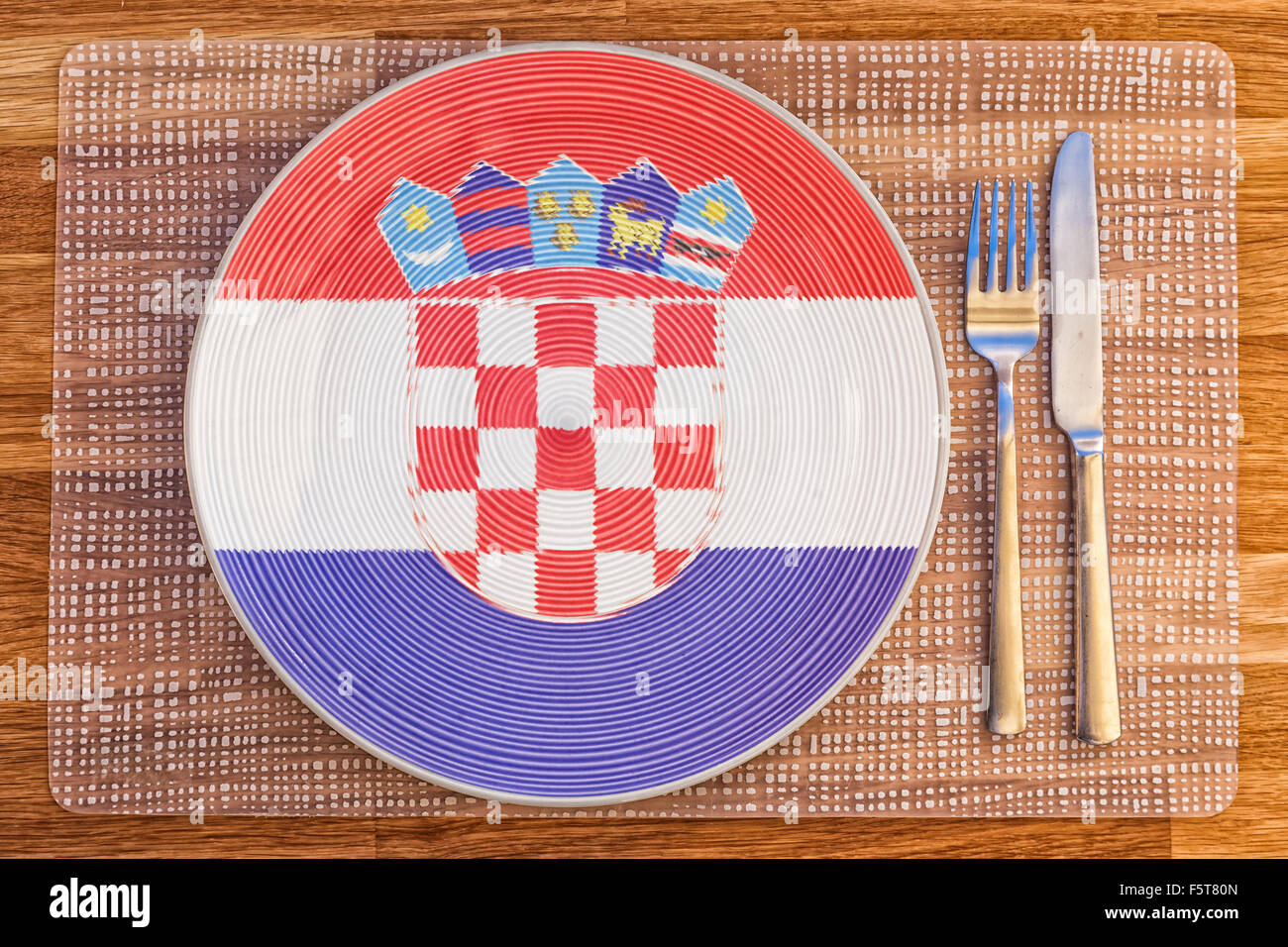 Dinner plate with the flag of Croatia on it for your international food ...