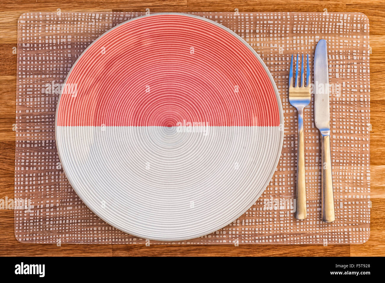 Dinner plate with the flag of Indonesia on it for your international ...