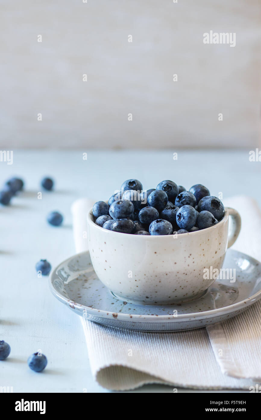 Cup of blueberries Stock Photo - Alamy