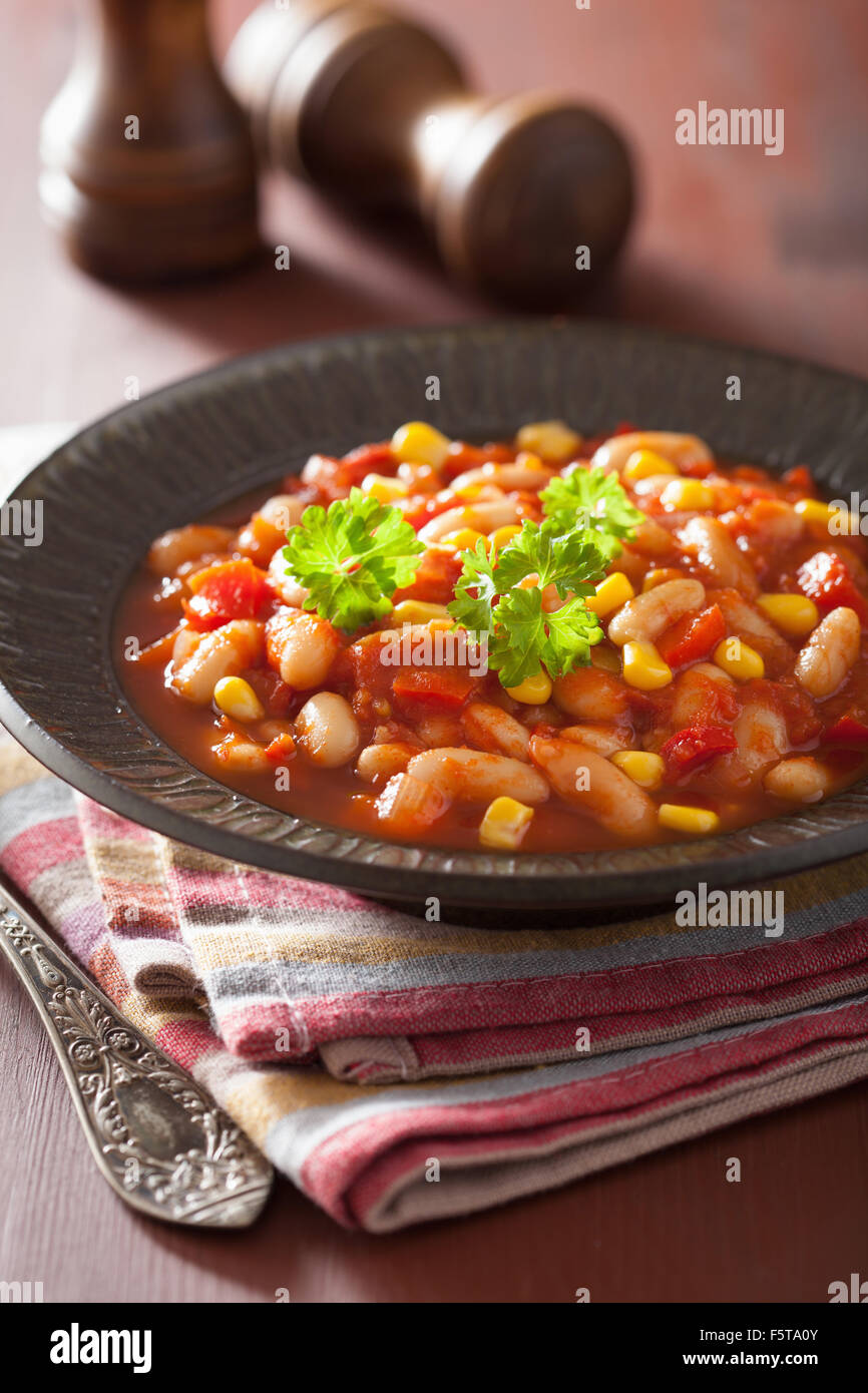 mexican veggie chilli in plate Stock Photo - Alamy