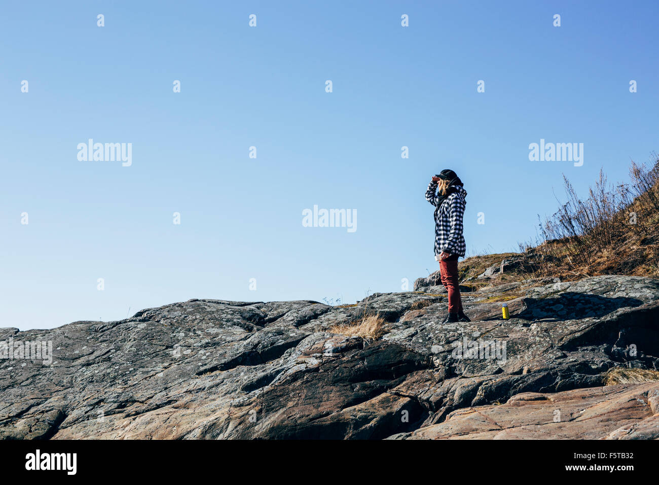 Man looking into the distance hi-res stock photography and images - Alamy